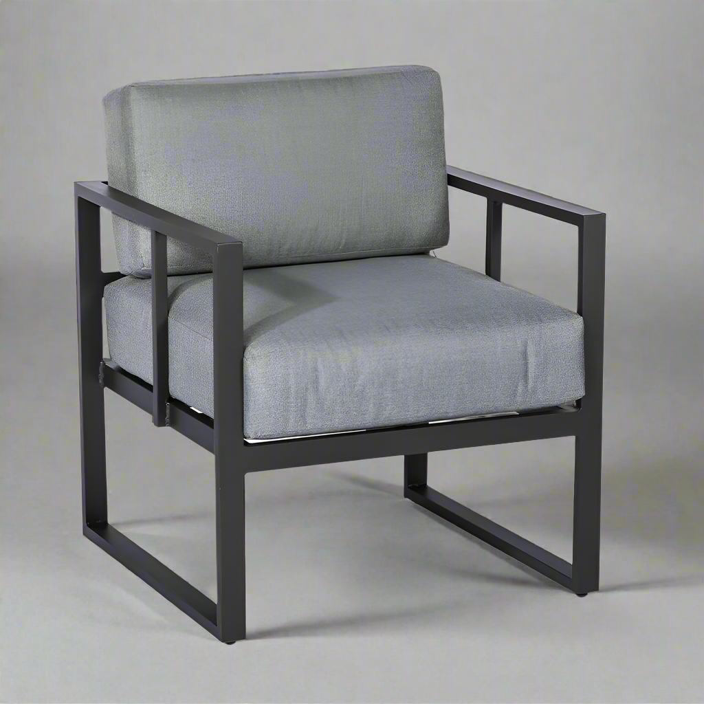 Luca metal chair for restaurants and cafes – اوسكار للأثاث